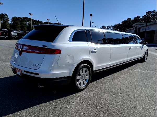 White 10 Passenger Stretch Limo – Manhattan Limousine Service